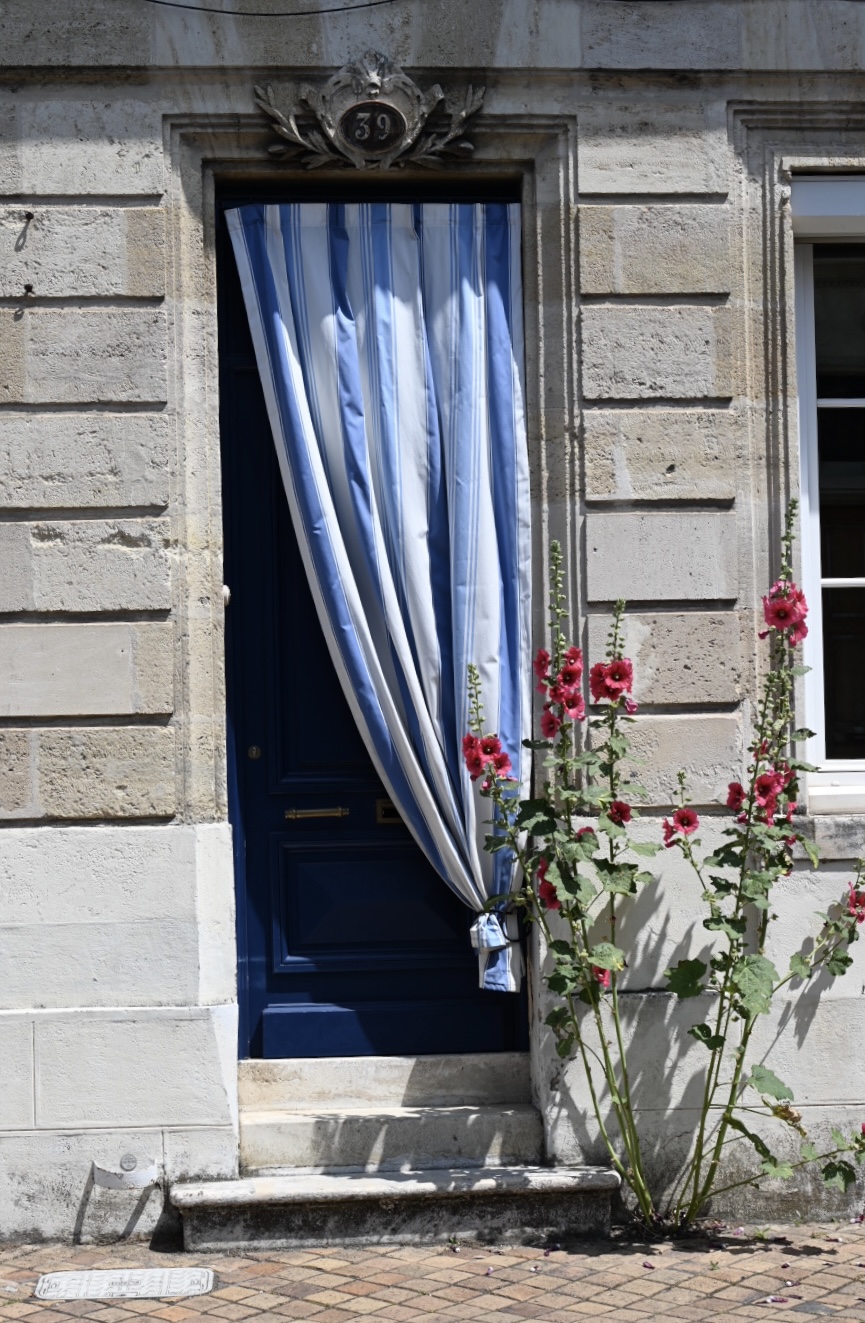 Les rideaux de porte des échoppes bordelaises - Grange-Delmas Immobilier